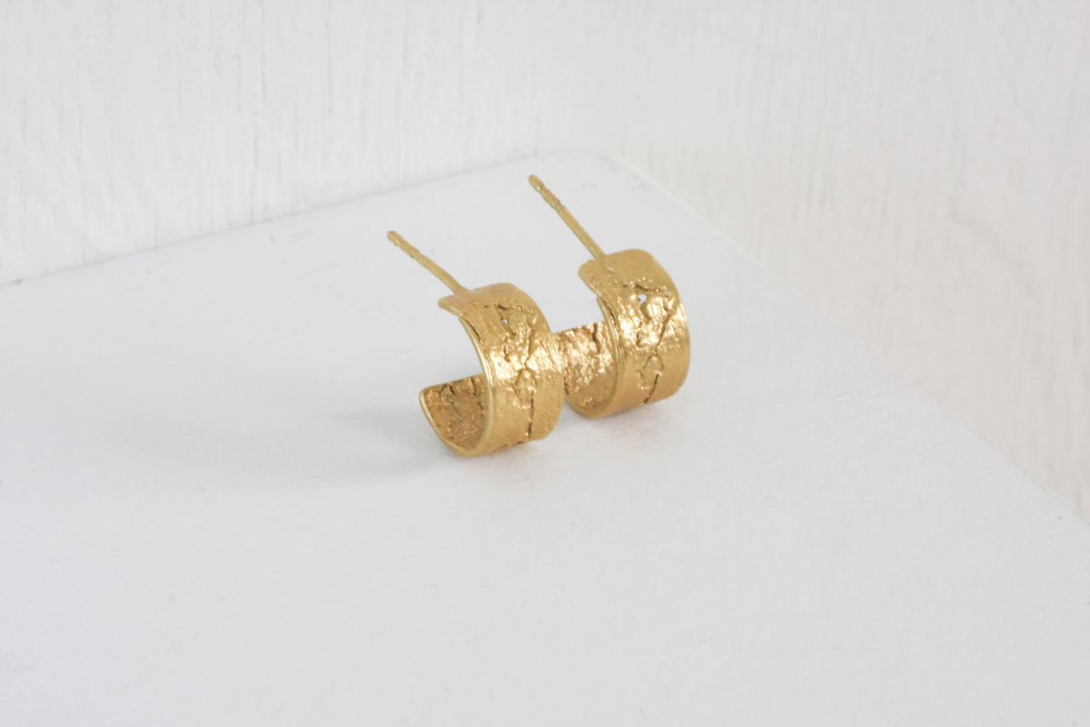 Small flat stem bark gold Hoops – HS